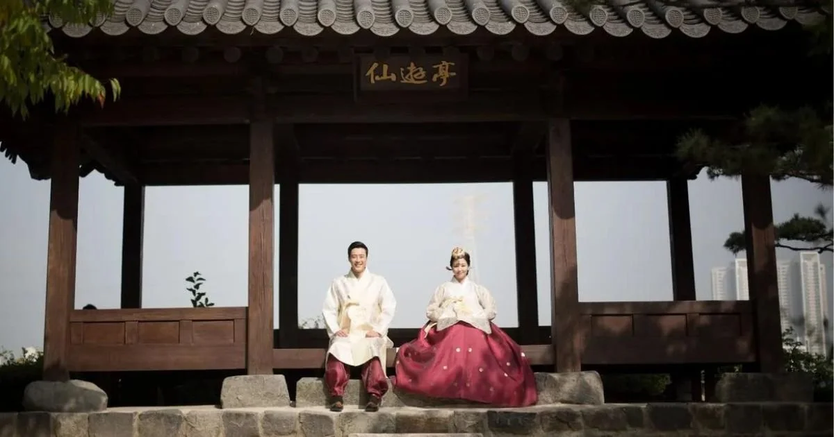 Top 6 Photoshoot Experiences in Seoul: Studio, Self, & Outdoor