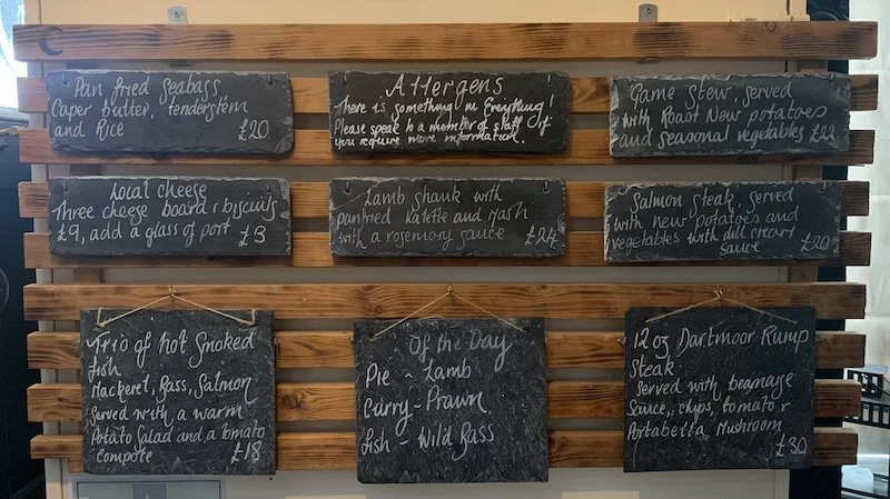 Restaurant — The Half Moon Inn