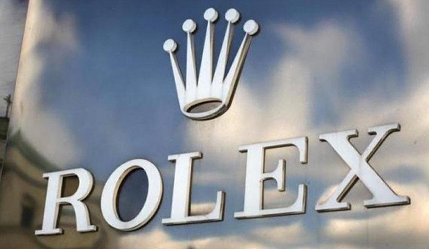 Rolex's Mastery in Premium Branding: A Legacy of Precision, Prestige ...