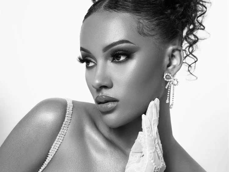 Aveil | Rent Designer Accessories for Your Bridal Season