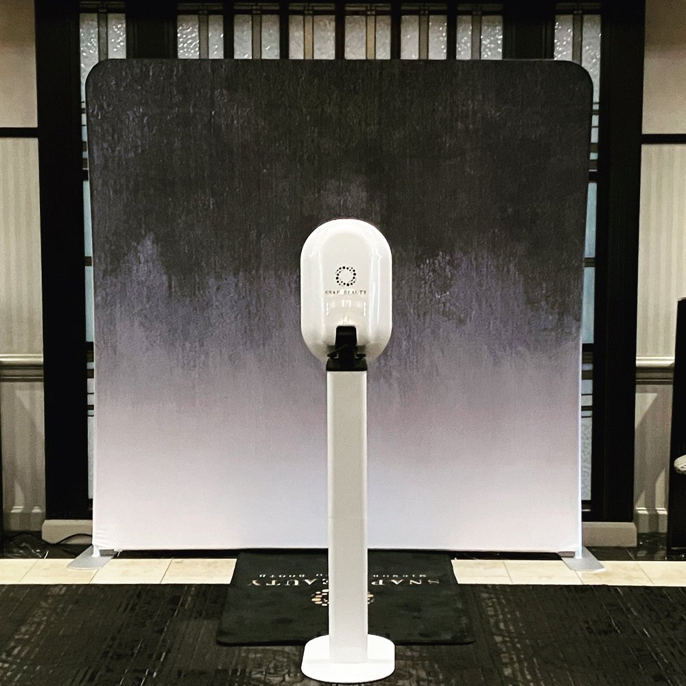 Digital Photo Booth — Photo Booth Rental - Snap Beauty Mirror Photo Booth