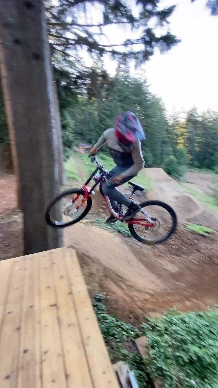 Socials — Reece Wallace