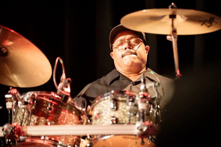 Dennis Chambers jazz drummer