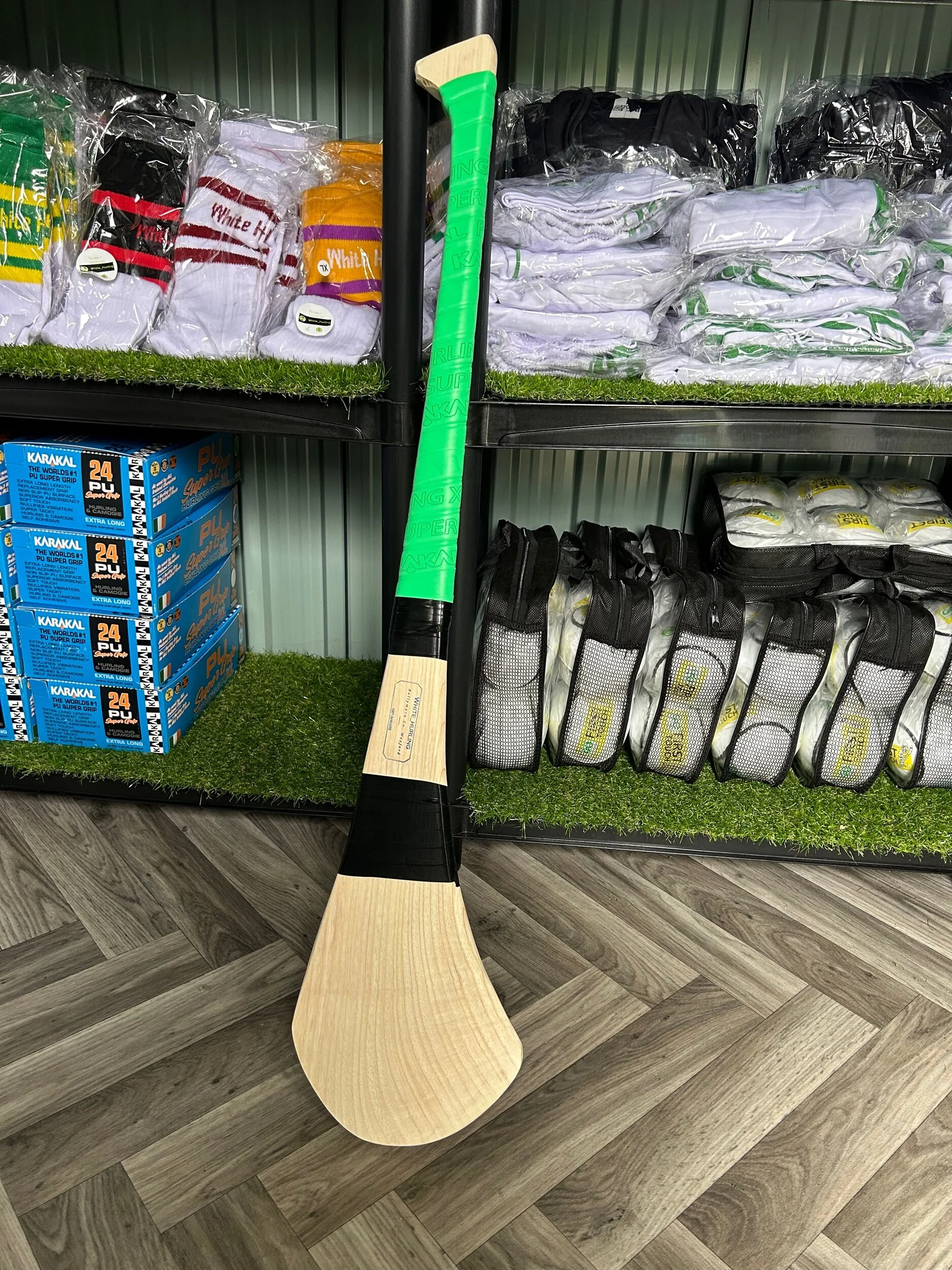 White_hurling