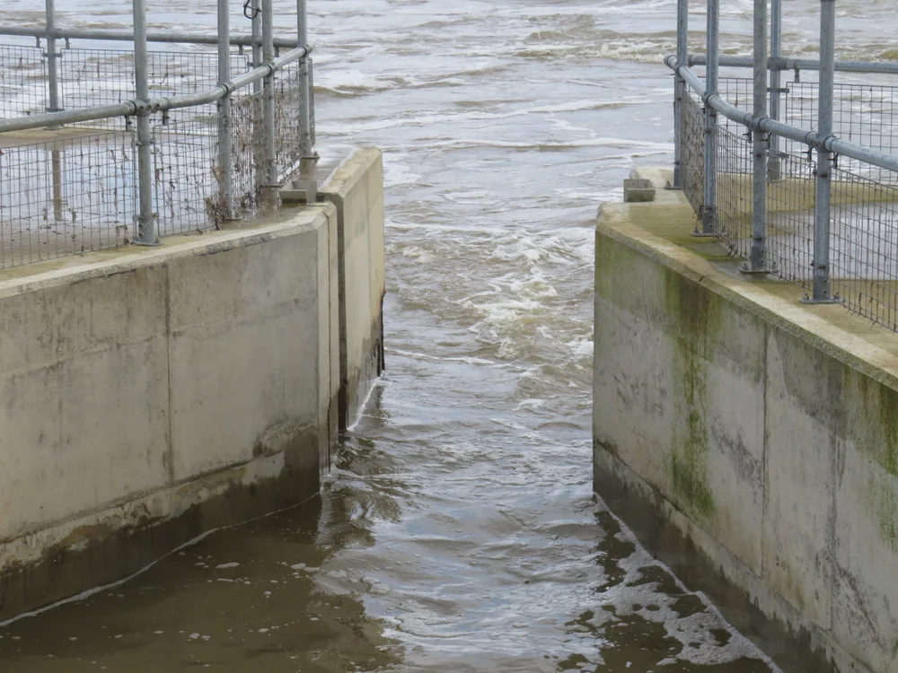 Kat Battelle - Working on the Colwick (Holme Sluices) Fish Pass Project ...