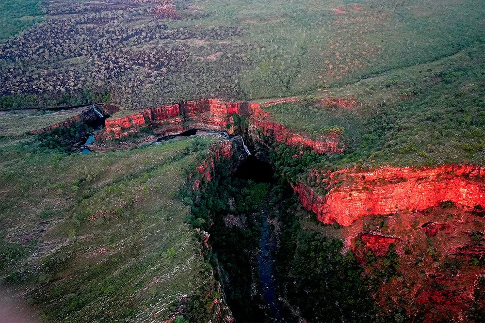 Western Australia Helicopter Tours & Scenic Flights | Kimberley Tours ...