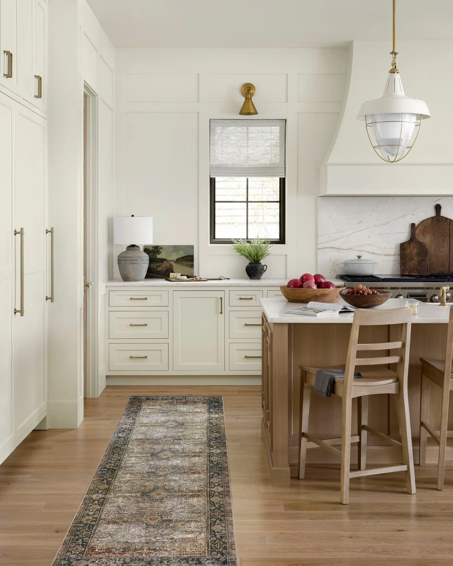 Destination Interiors Designer Rugs - Loloi Rugs