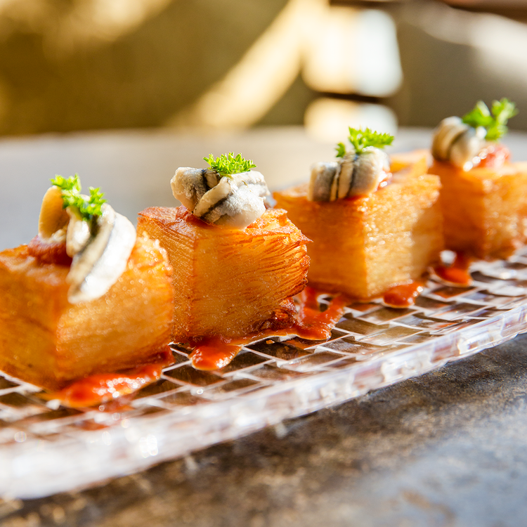 Bluebird Restaurant & Bar