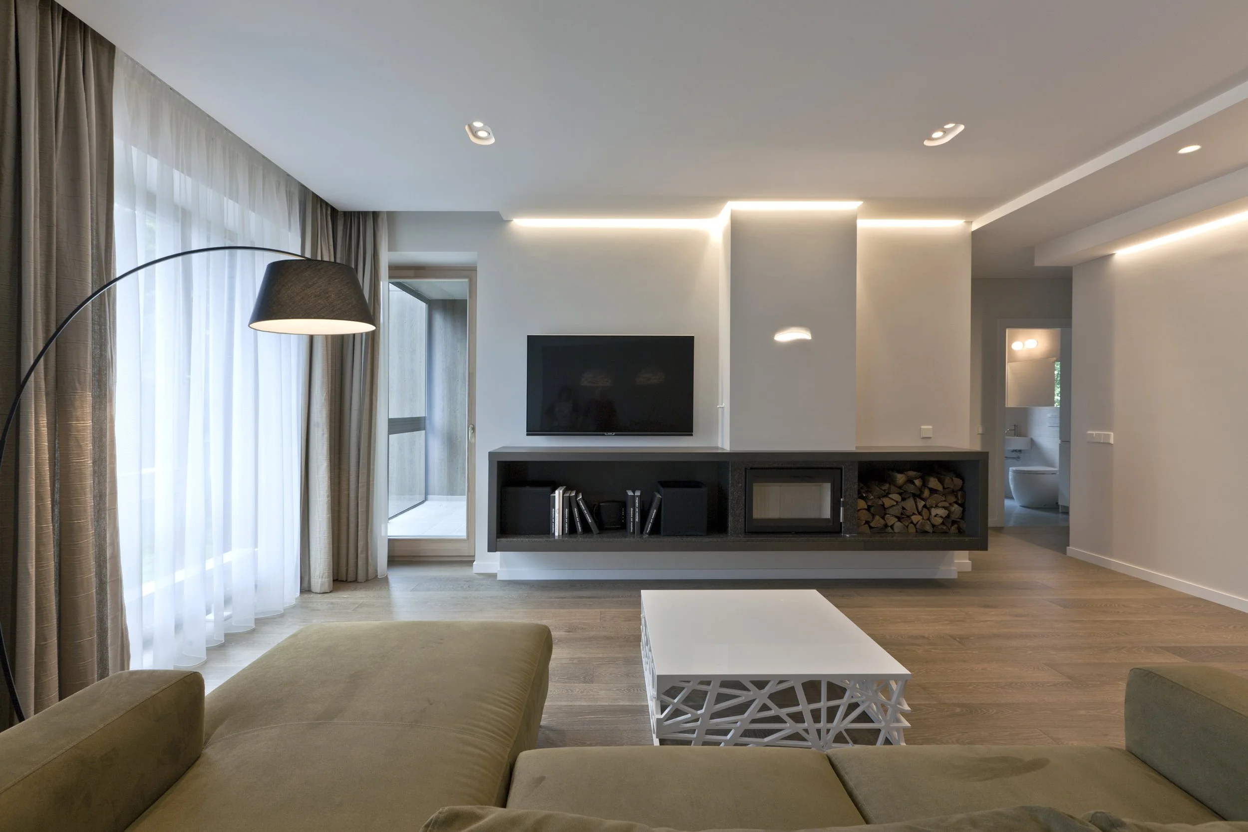 Modernus namo interjeras | Distudija