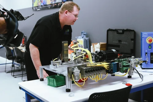 NCUS TEC | Bridging the Tech & Opportunity Gap in Education