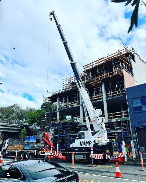 Vamp Cranes