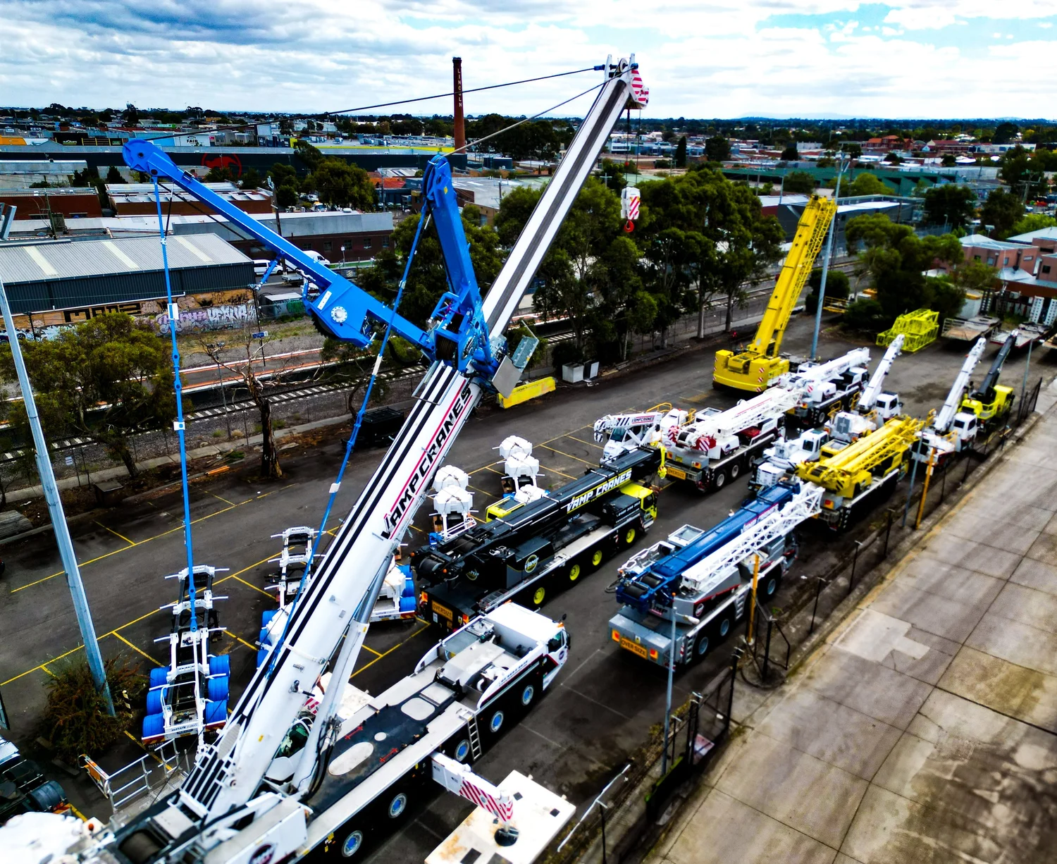 Vamp Cranes Mobile Crane Hire Melbourne