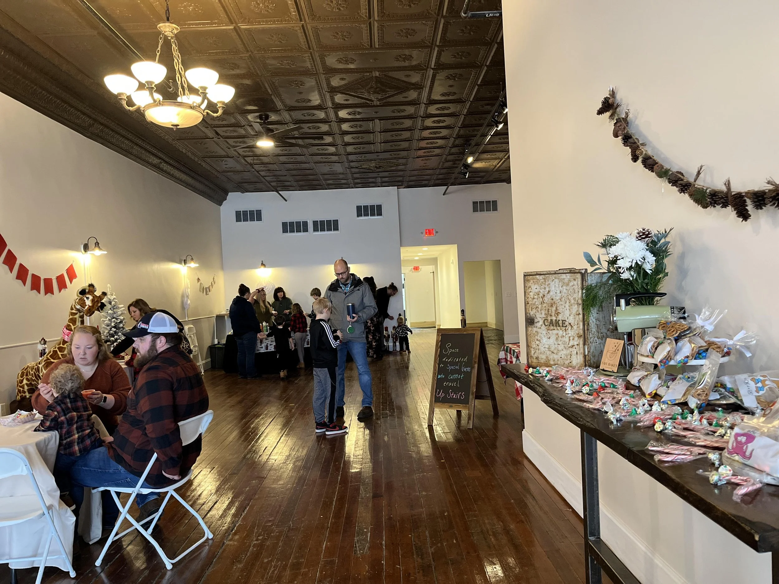 Contact — Zwicker House