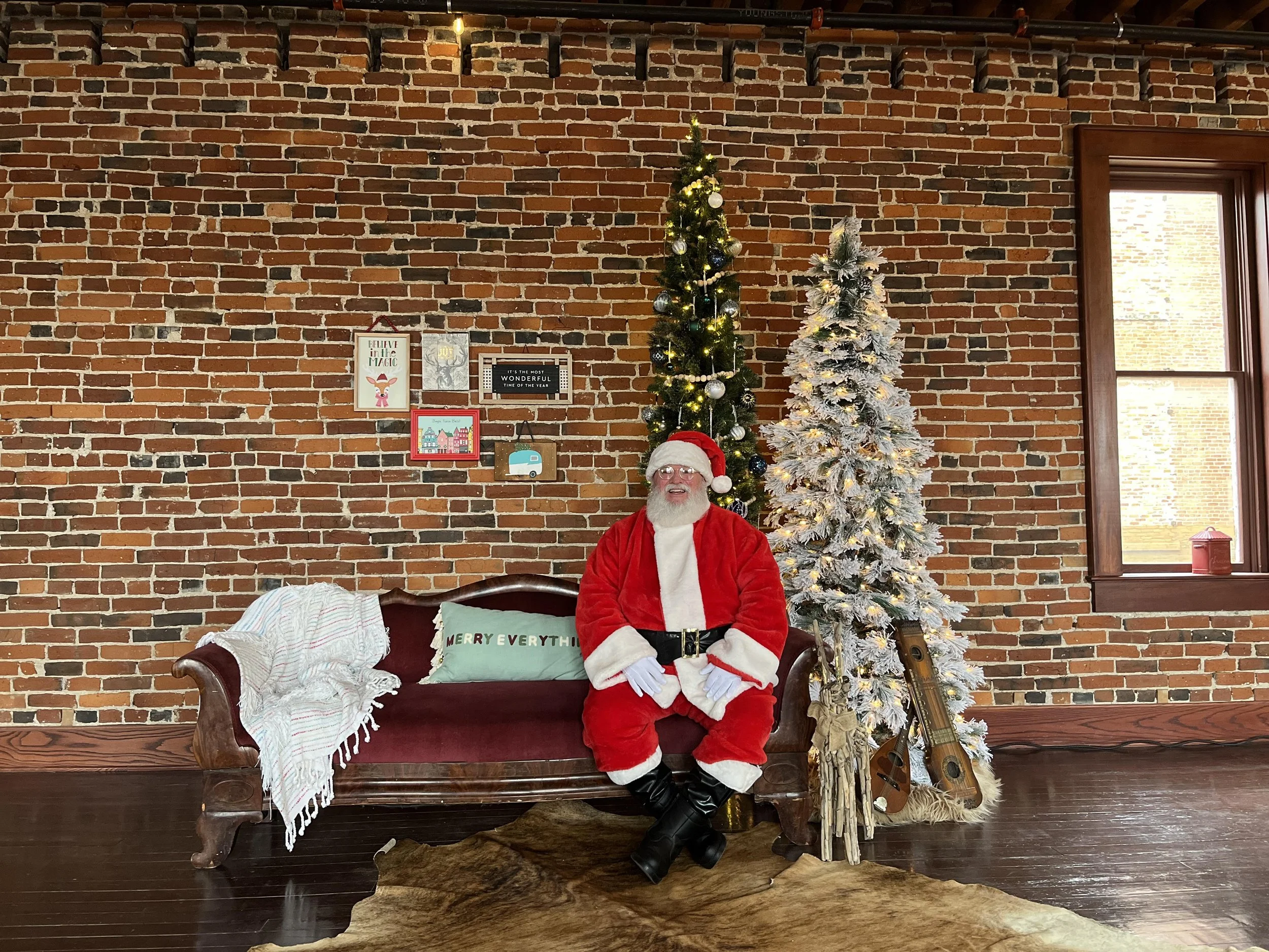 Contact — Zwicker House