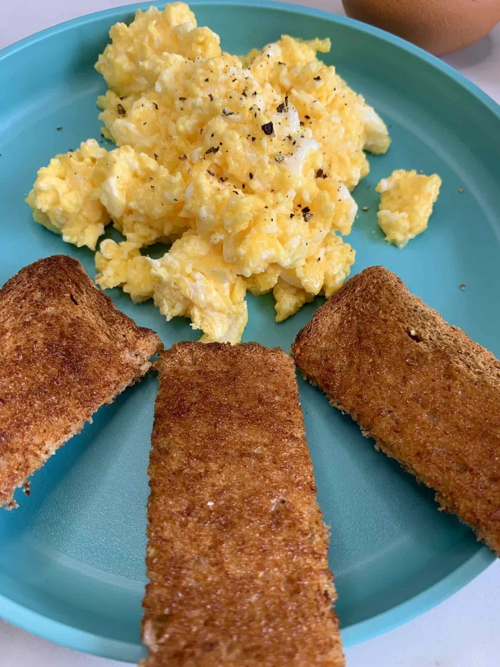 How To: Scrambled Eggs | Baby Led Weaning & Toddler Recipe