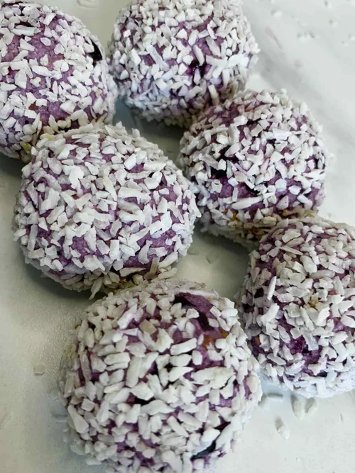 Vegan Blueberry Bliss Balls | BLW and Toddler Recipe