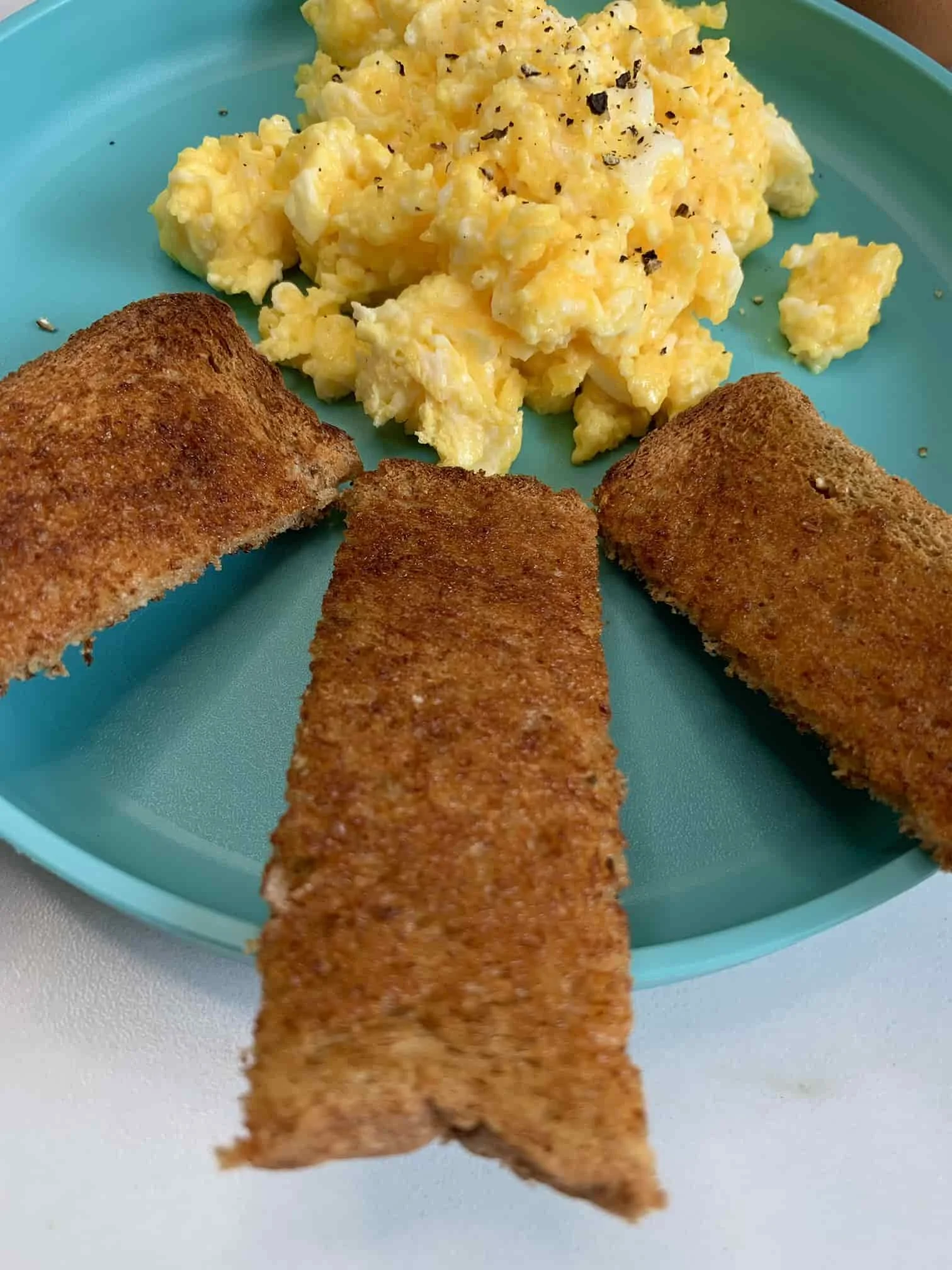 How To: Scrambled Eggs | Baby Led Weaning & Toddler Recipe