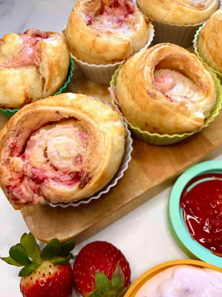 Strawberry Cheesecake Pinwheels | BLW & Toddler Recipe