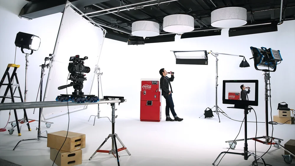 Film Studio Chicago - CYC Infinity Wall Studio | Motion Source