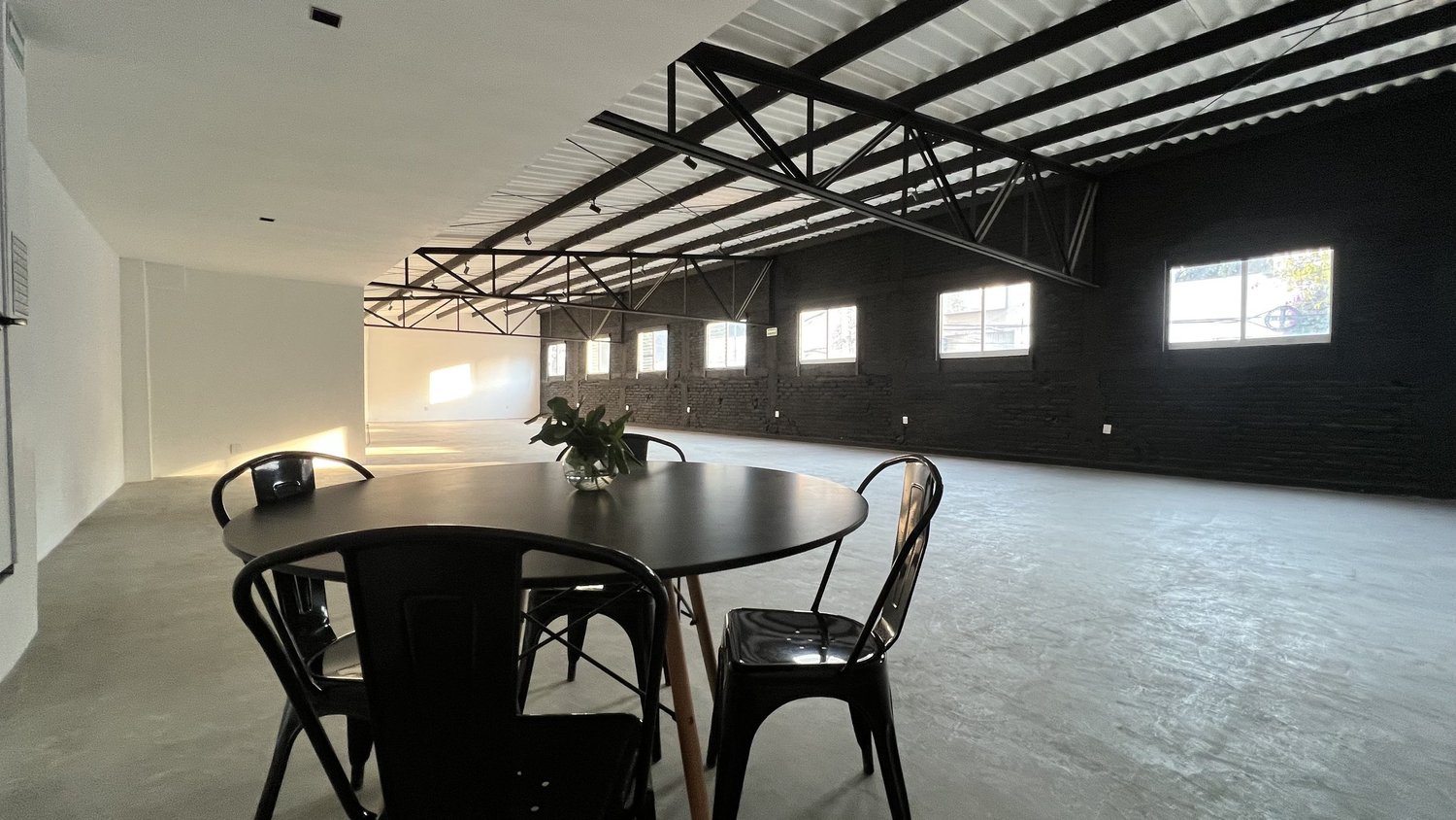 Espacios — Artist Community Studio