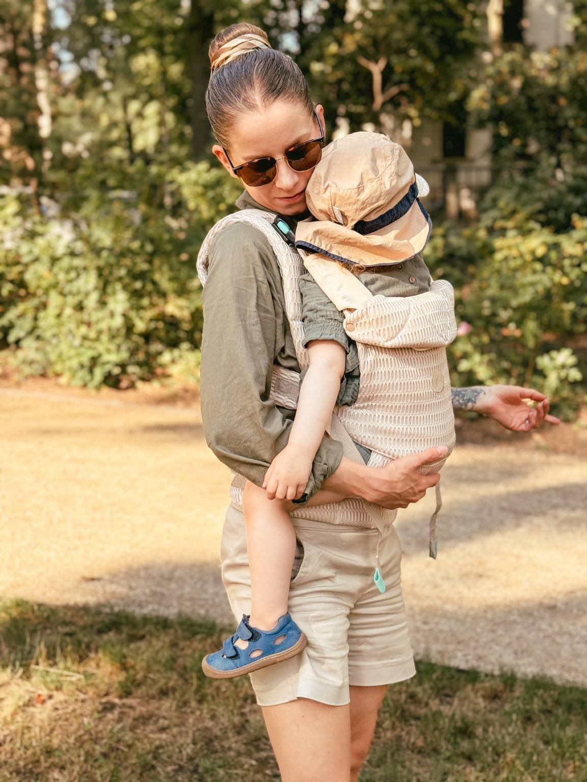 Die beste Babytrage? Najell Rise Testbericht 2025 — The Old Mom Blog