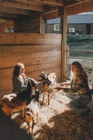 Farm Stay and Wedding Venue in Brightwood, Oregon - Highland Farms