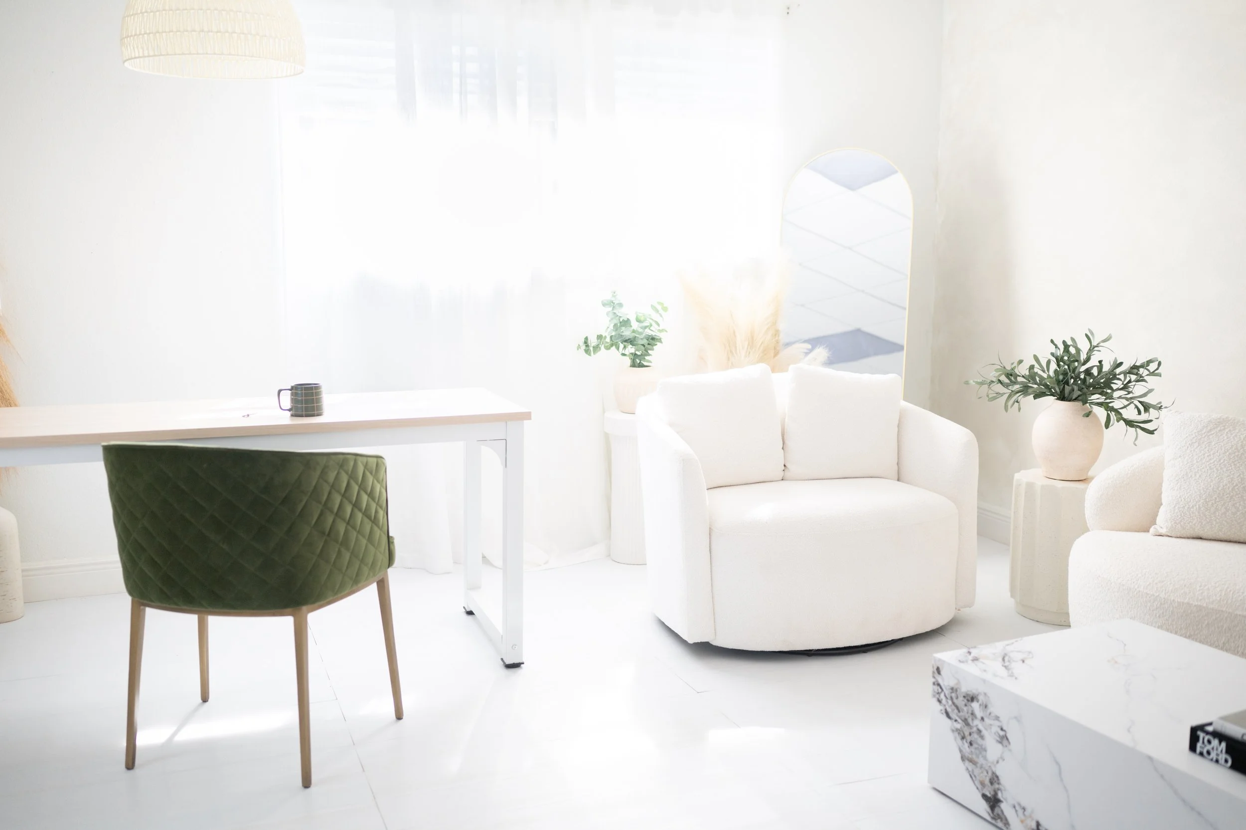 Therapist Brand Photoshoot — The Vibe Creative