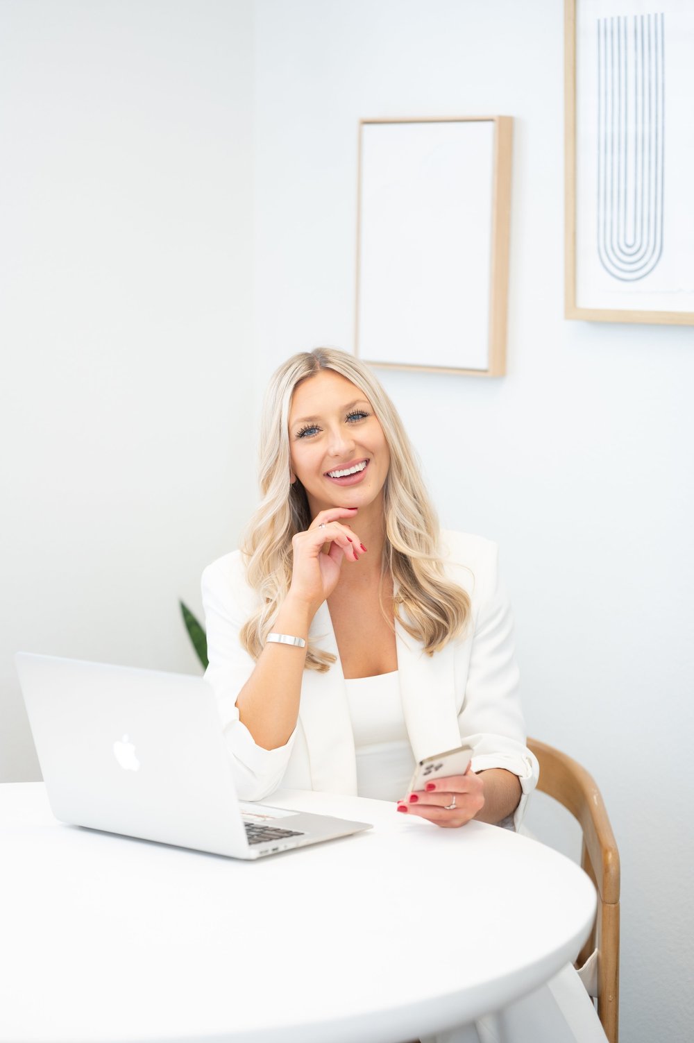 Real Estate Agent Brand Photoshoot — The Vibe Creative