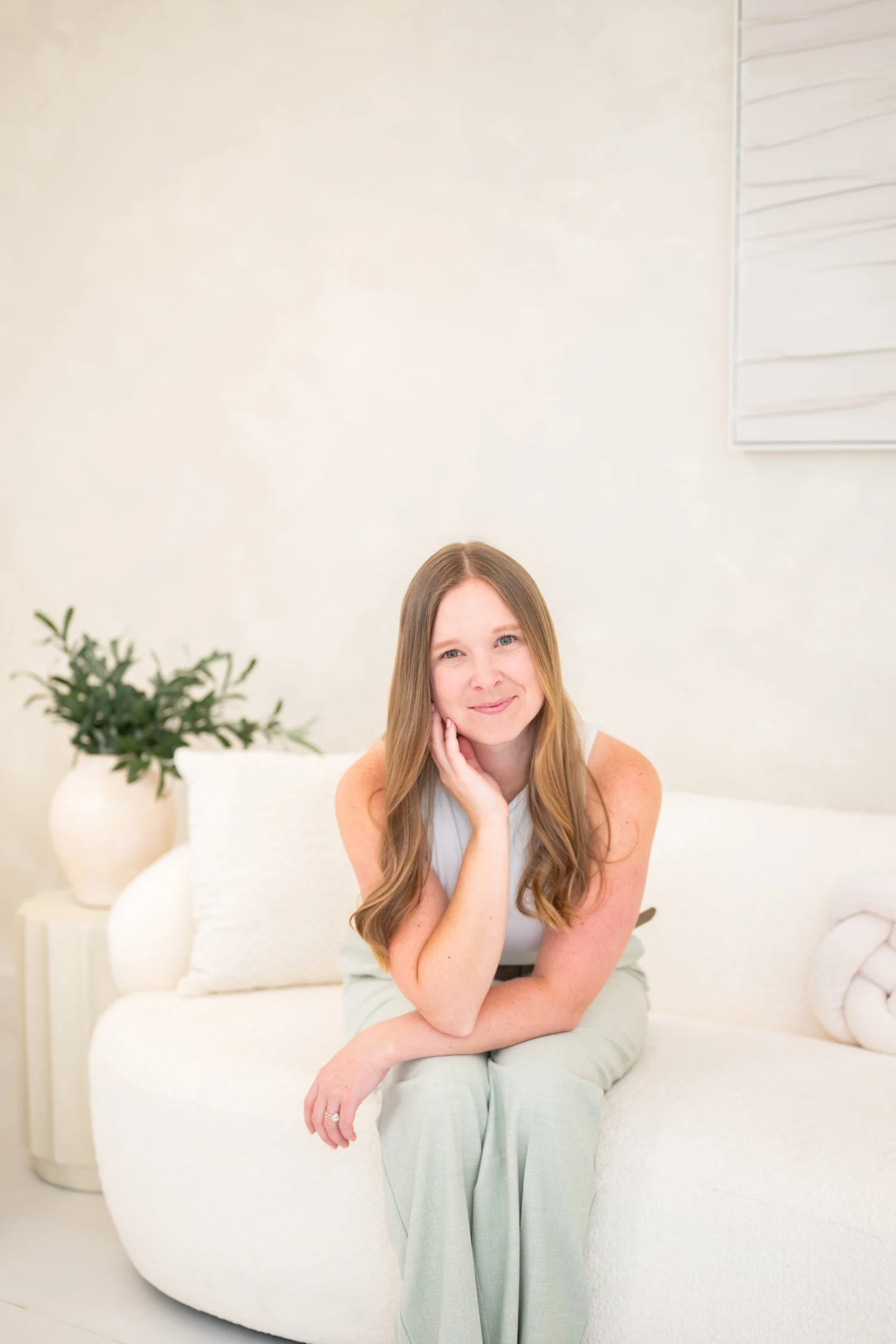 Therapist Brand Photoshoot — The Vibe Creative
