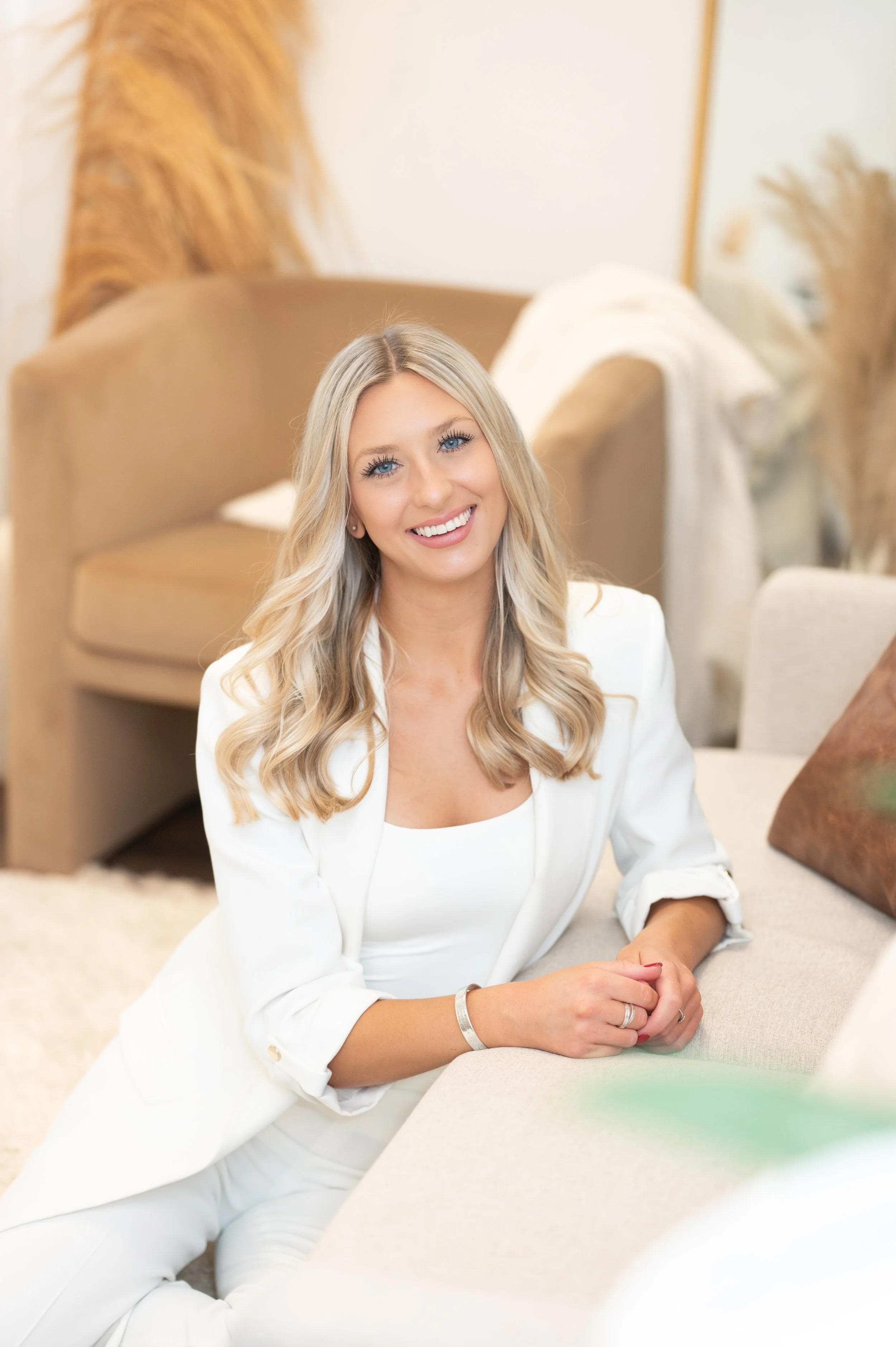 Real Estate Agent Brand Photoshoot — The Vibe Creative