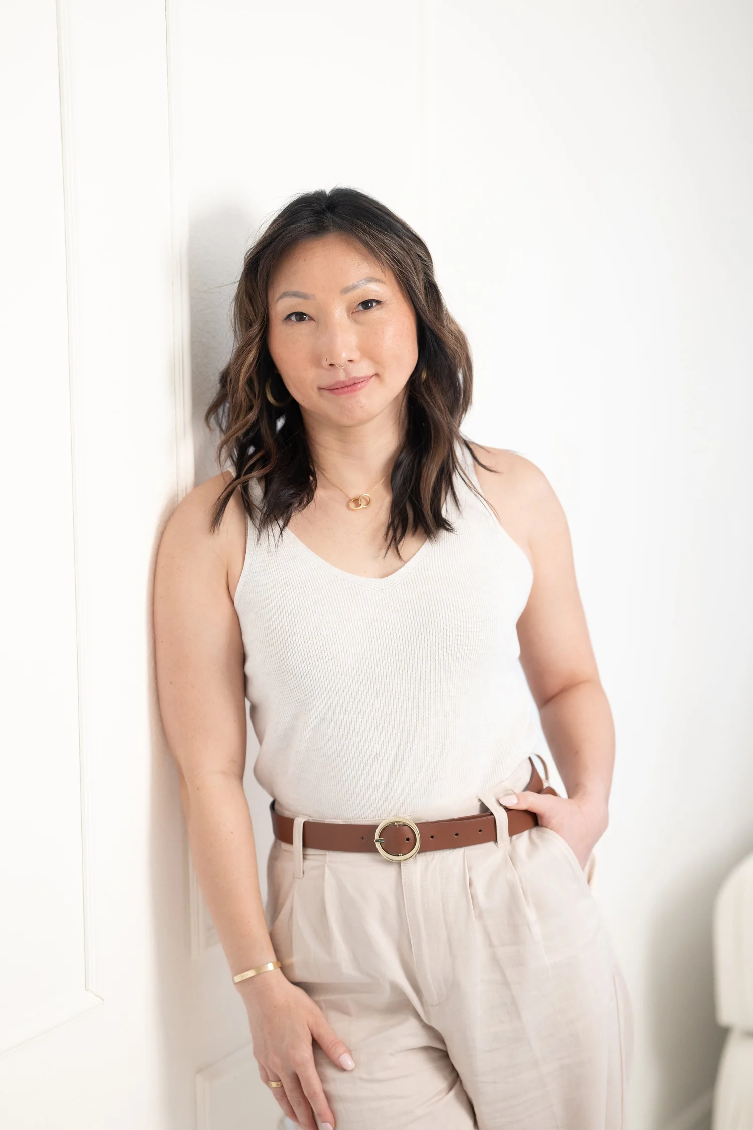 Capturing Comfort and Trust: A Vibe Session with Therapist Robyn ...