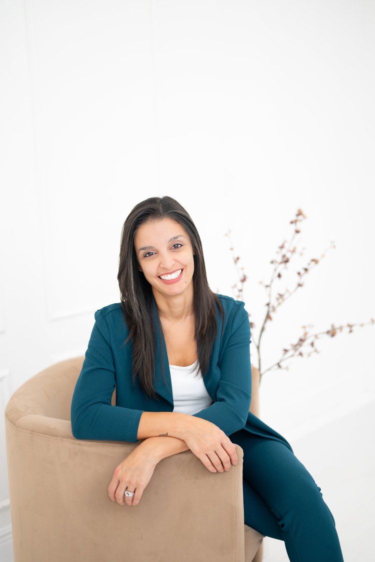 Therapist Brand Photoshoot — The Vibe Creative