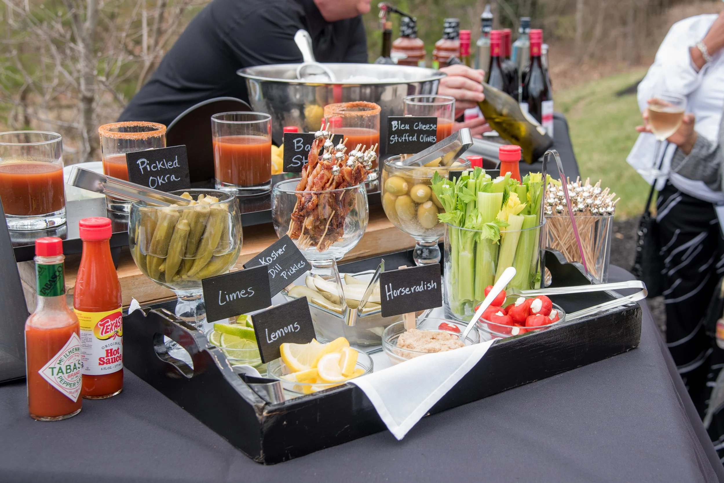 9 Cocktail Hour Ideas To Keep Your Guests Happy — The Blue Heron Event ...