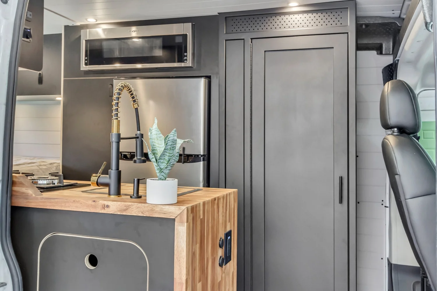 2022 Dodge Promaster Van Build — Bitterroot Builds