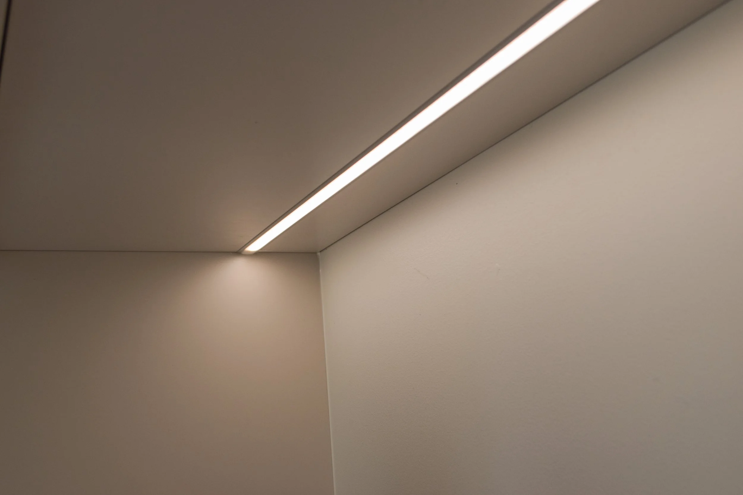 FBDinteriors - Oceanside Oasis: Coastal Villa Kitchen Renovation in Napier Hawkes Bay