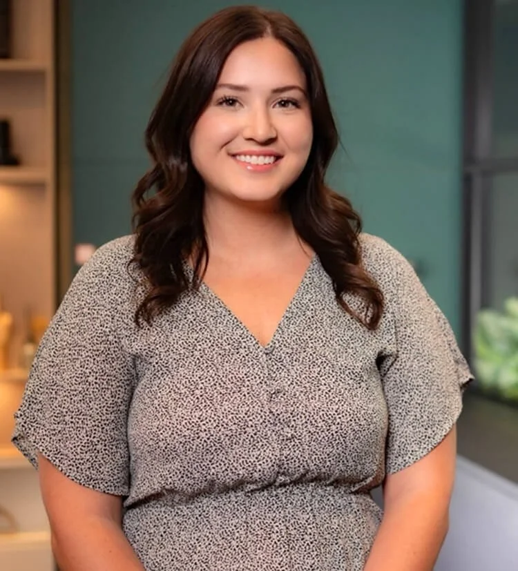 Savannah Johnston-Schmidt — Emerge Psychology Group - Mental Health ...