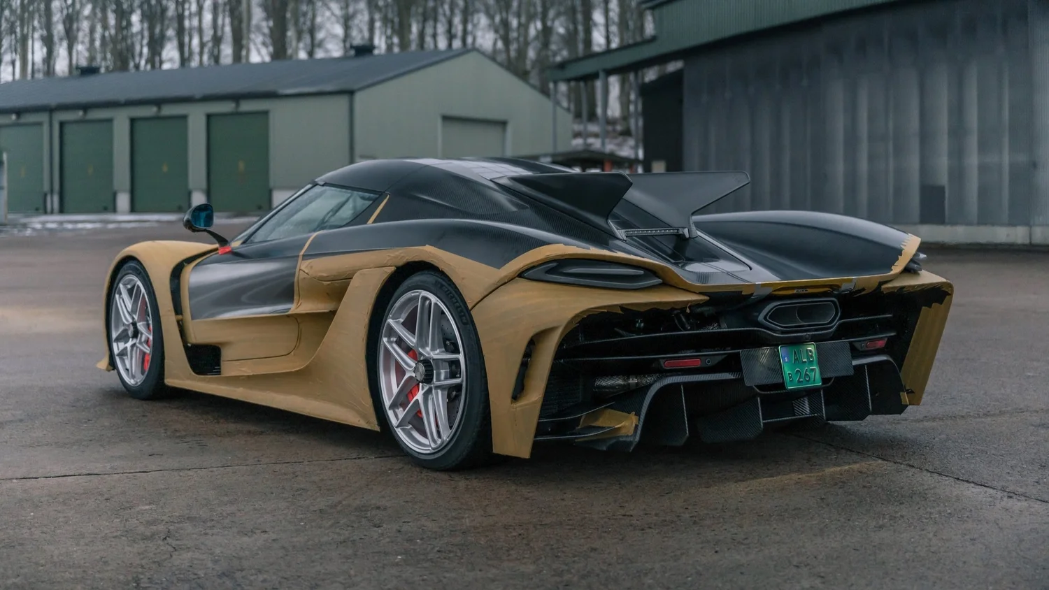 The first production Koenigsegg Jesko Absolut, destined for Switzerland ...