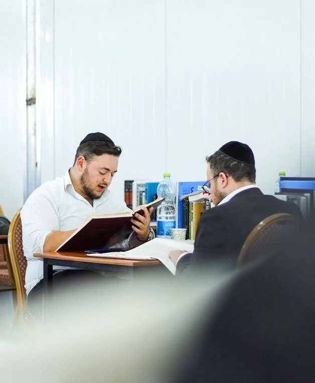 Staff — Rabbi Fischer's Yeshiva