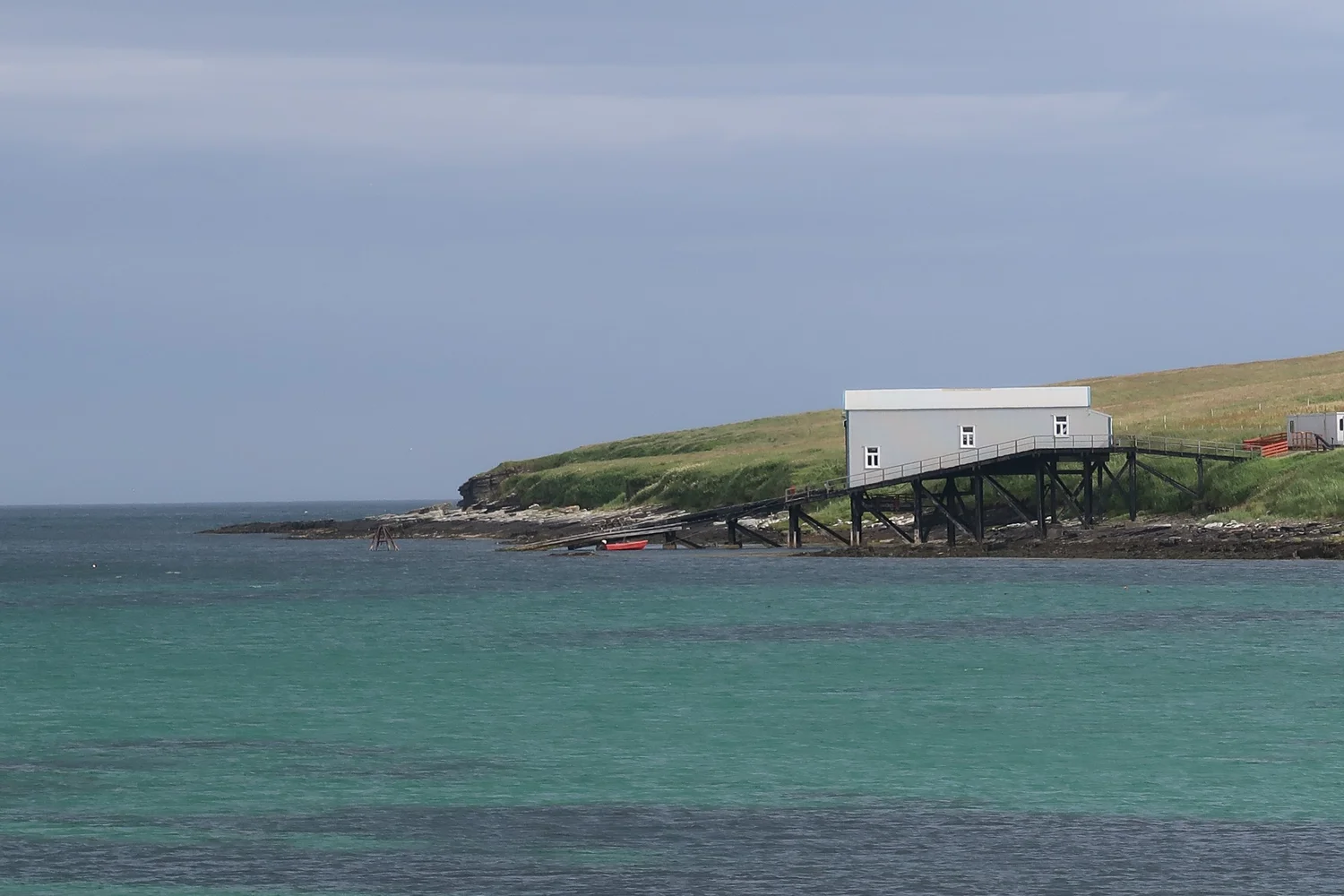 A guide to a day in Hoy and a walk to the ‘Old Man’ — Shetland With Laurie