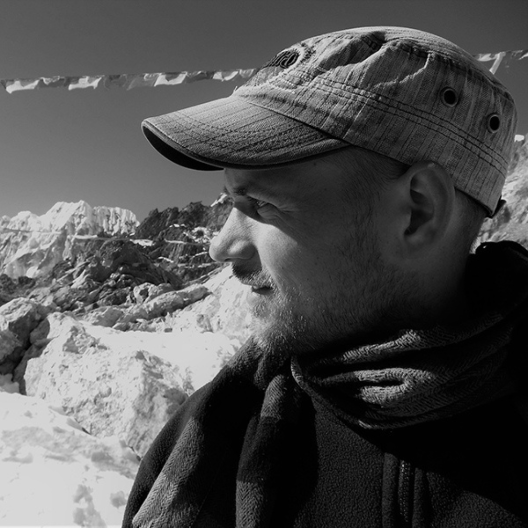 Lars Machmüller — The Legion Publishers