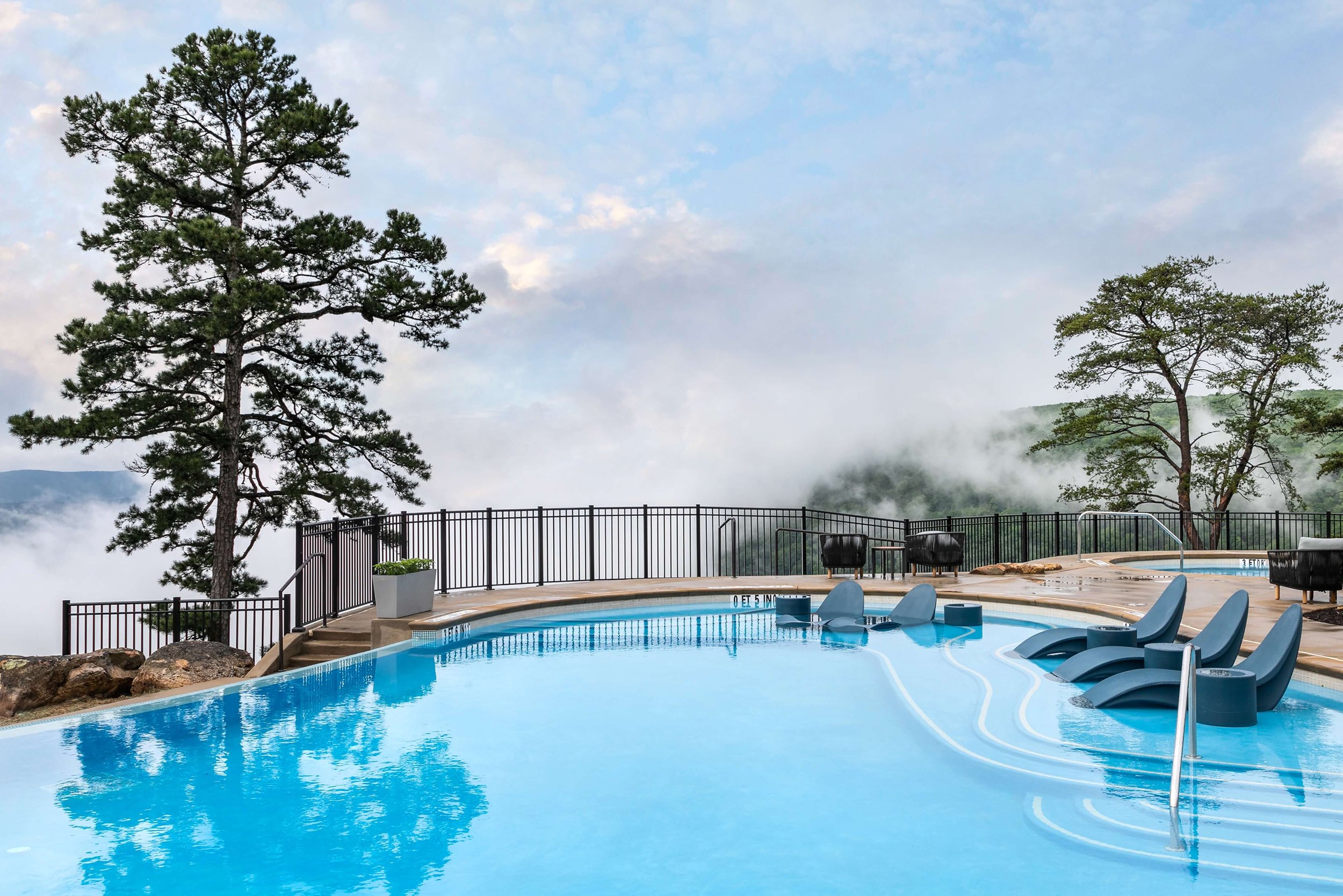 Mountaintop Resort Close to Georgia Attractions | Cloudland — CLOUDLAND at McLEMORE RESORT
