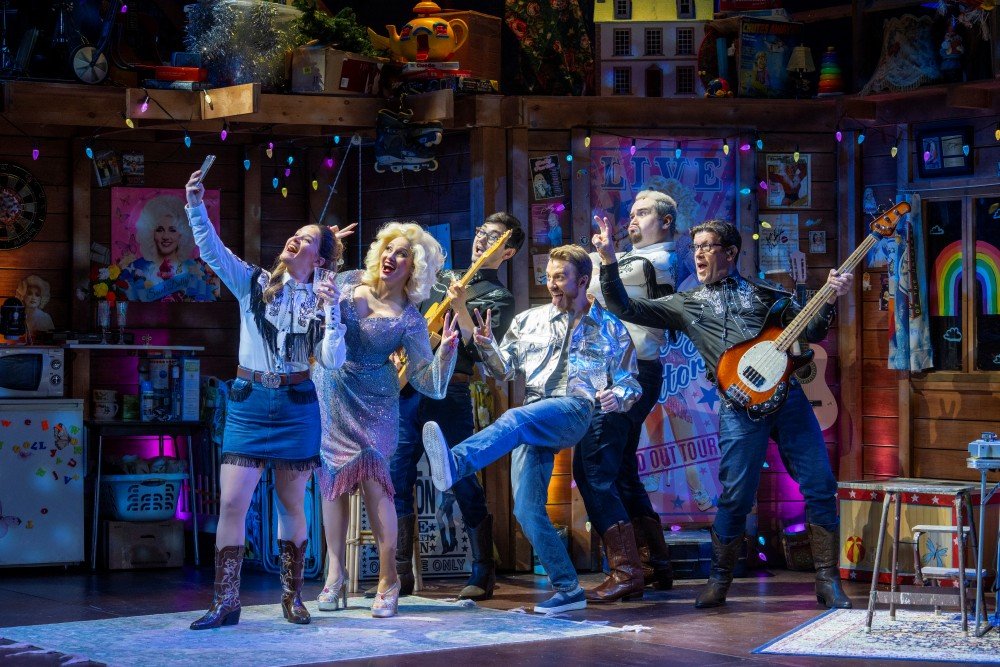 Here You Come Again, UK Tour (2024) Review — Theatre and Tonic