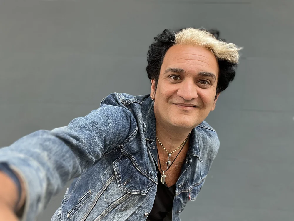 Interview with British singer-songwriter and performance artist, Tim ...