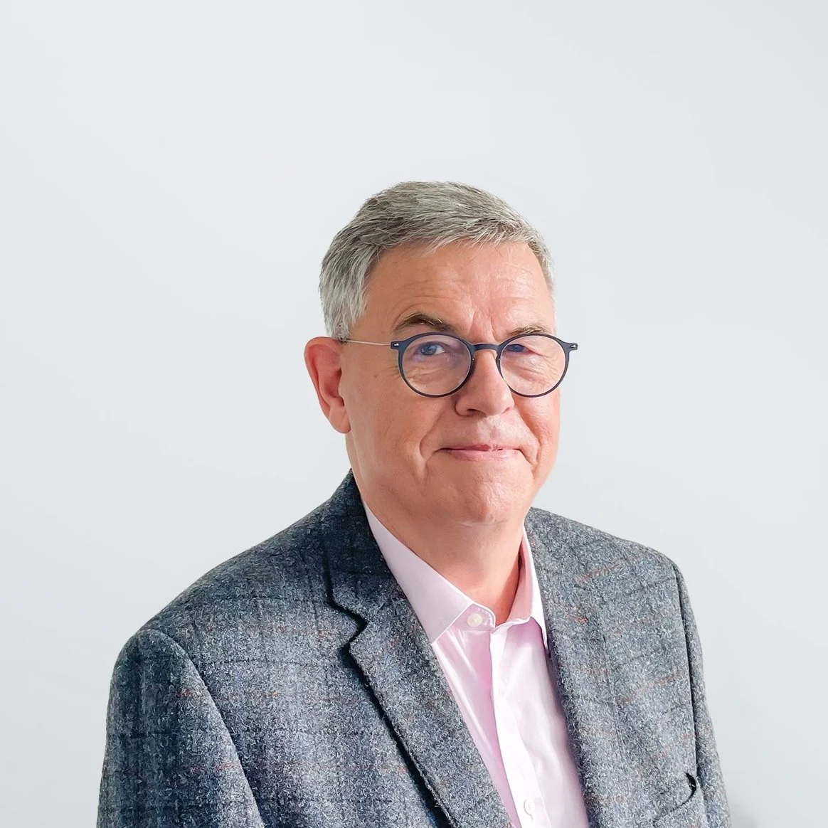 Hans-Peter Huber: Strafverteidiger & Compliance-Berater — zkkh.