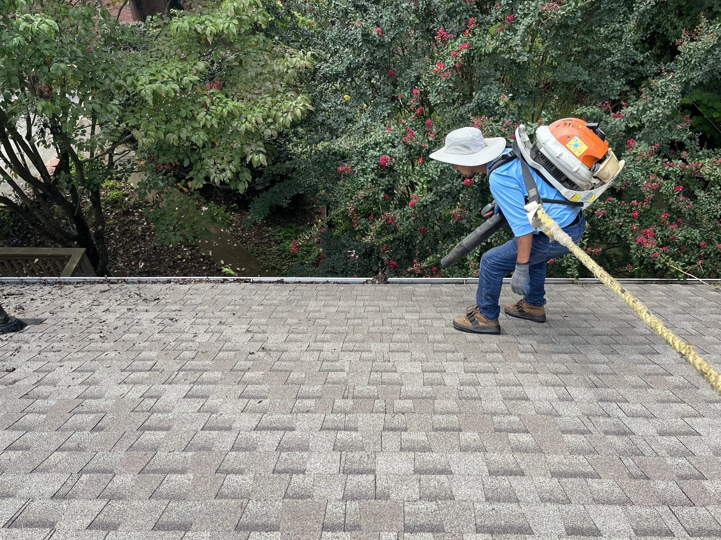 Expert Pressure & Gutter Cleaning