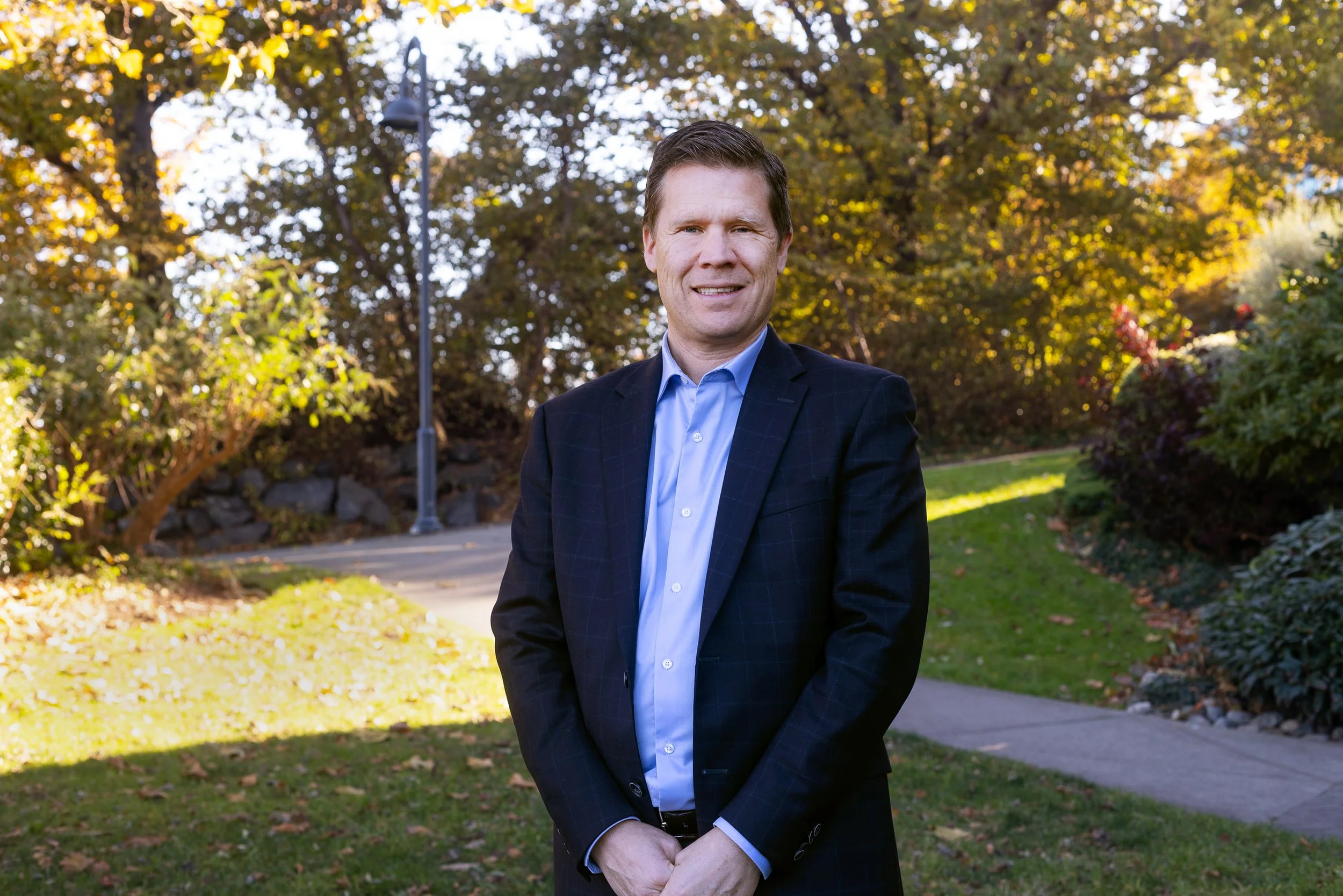 Lawyer Scott Farquhar — Pearlman Lindholm