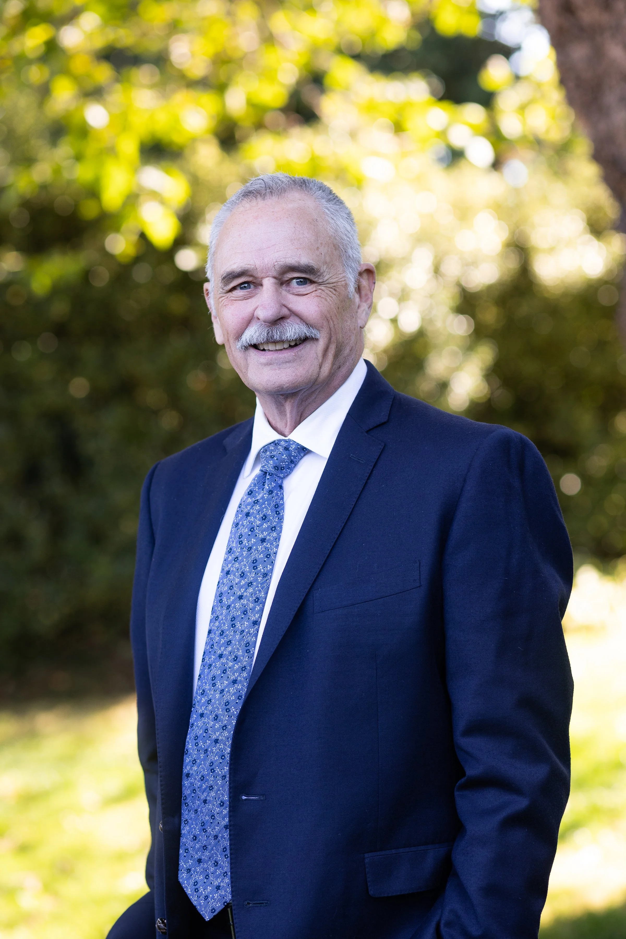 Lawyers with Expertise in Litigation — Pearlman Lindholm