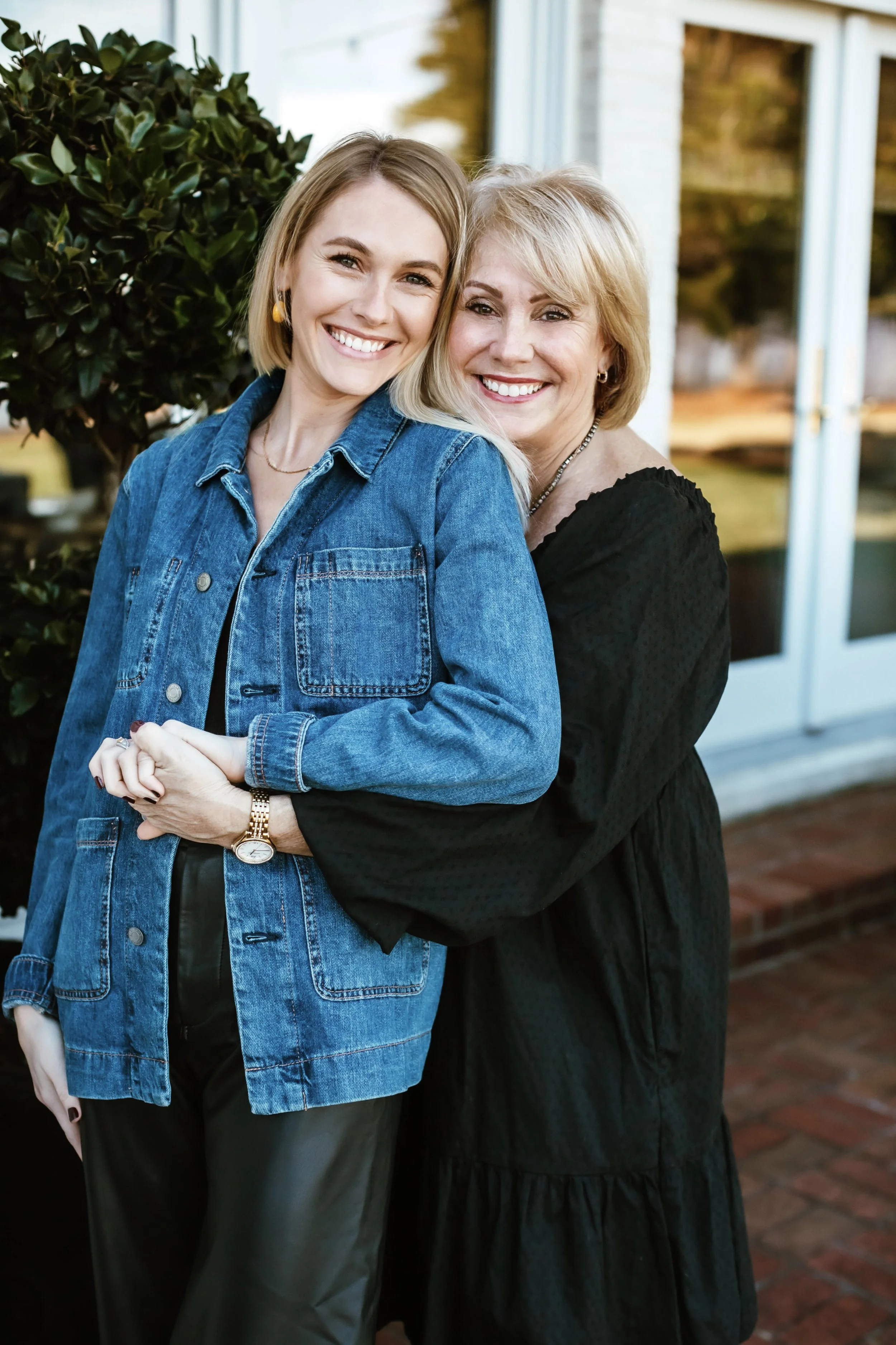 Contact 3 — Millie Vintagemillie-vintage