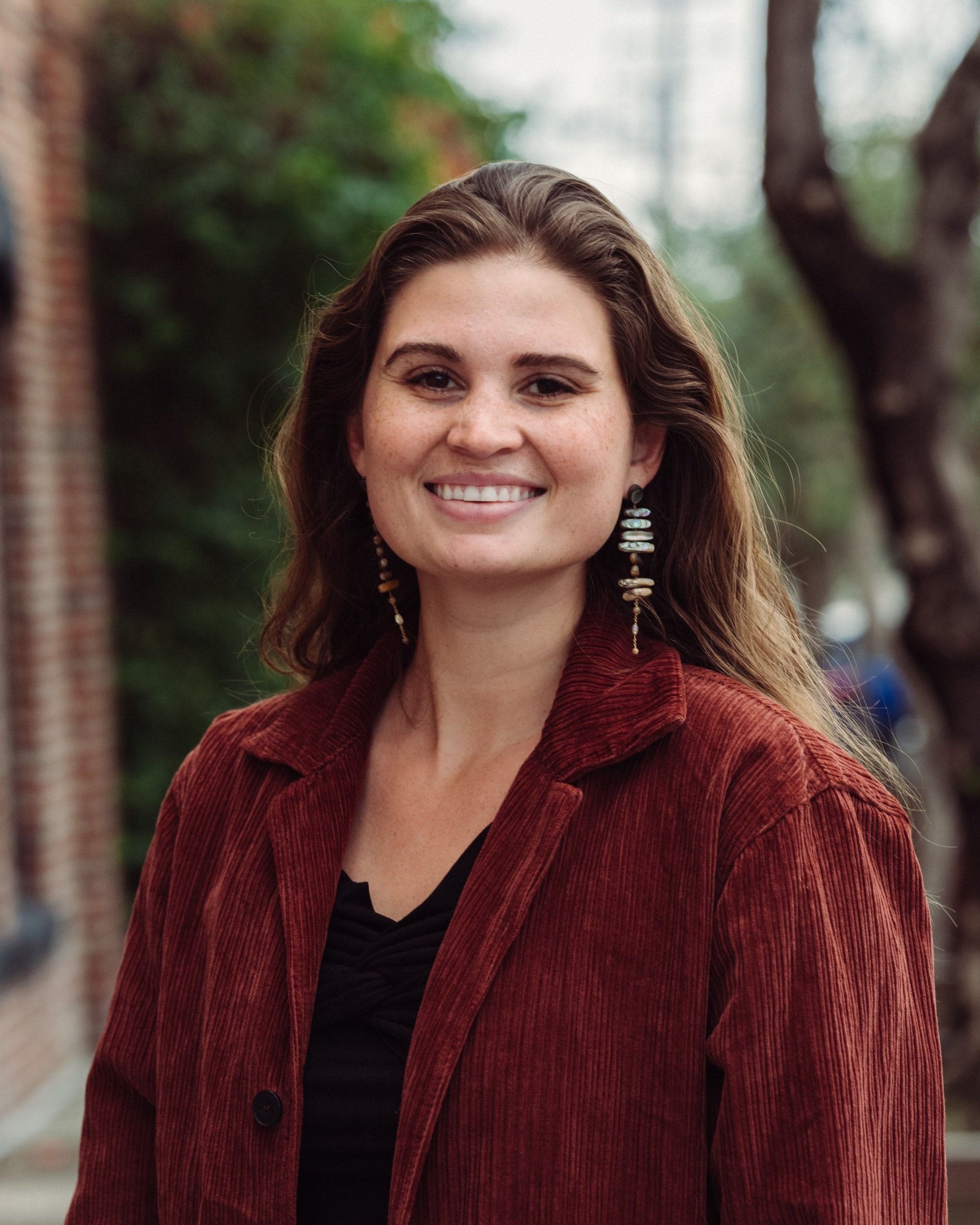 About Nicole — LA LUNA THERAPY