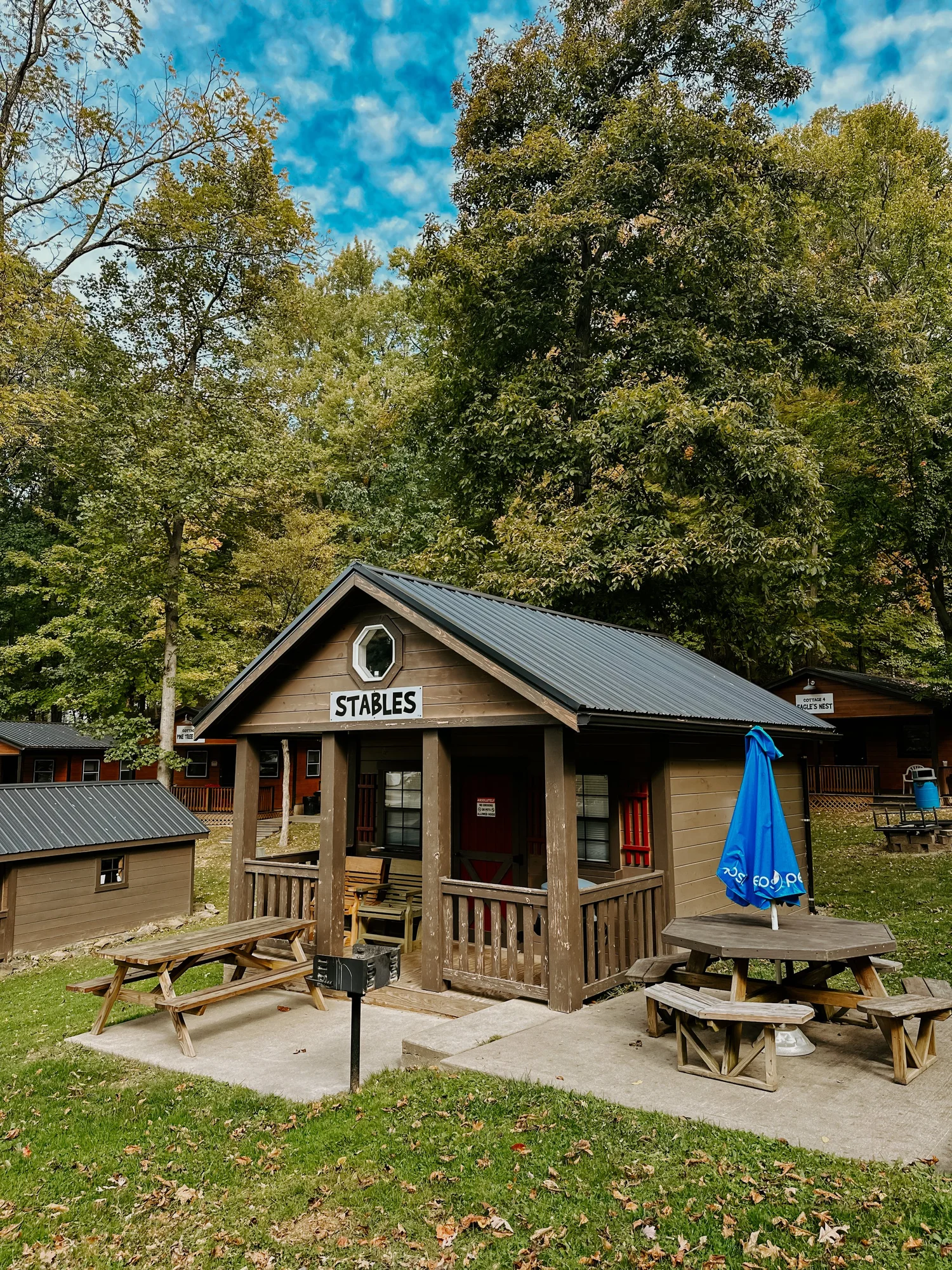 Cabins & Cottages — Wood's Tall Timber Resort